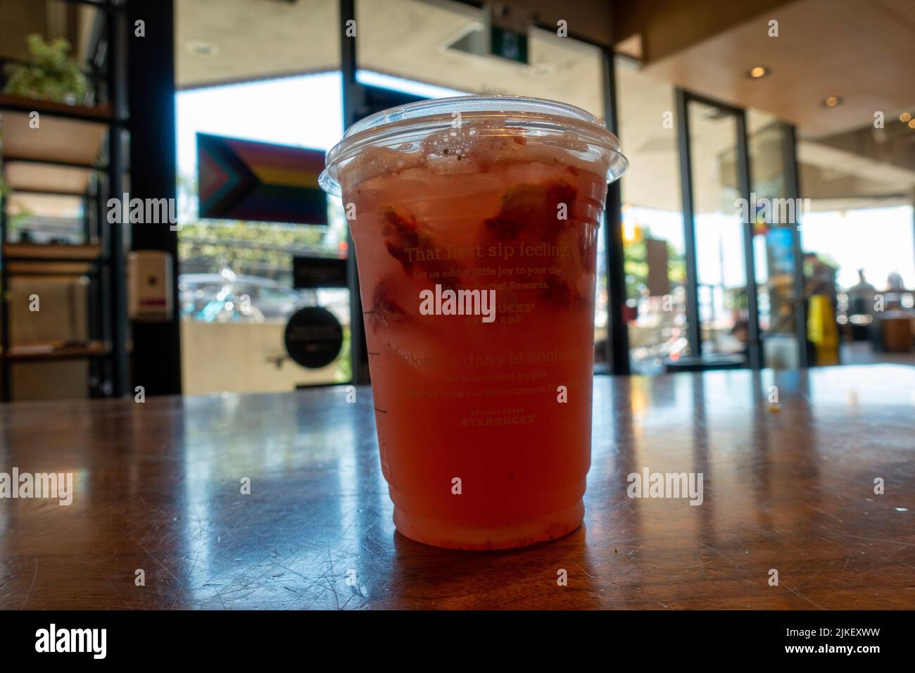 Starbucks refresher drink hi-res stock photography and images - Alamy