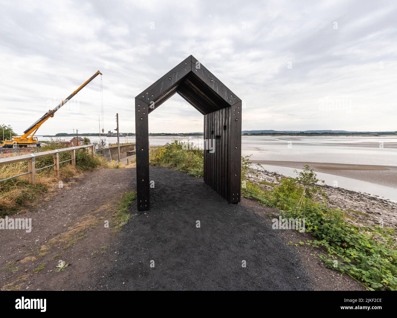 Repairs to Lydney Harbour lock gates. The seaward gates have been ... Repairs to Lydney Harbour lock gates. The seaward gates have been ...
