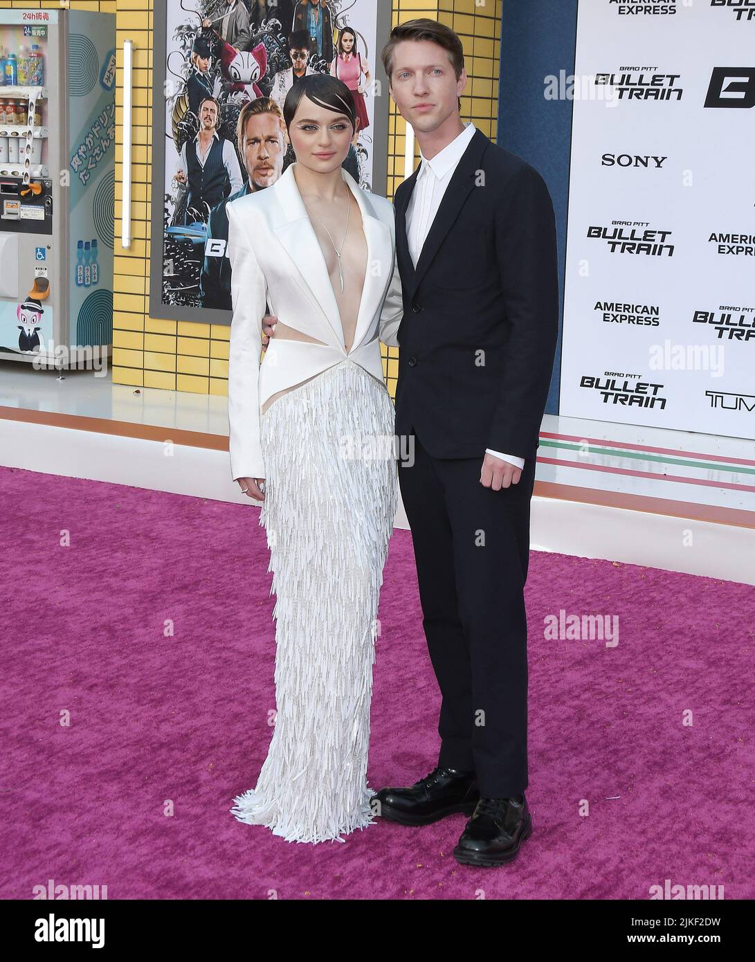 Los Angeles, USA. 01st Aug, 2022. (L-R) Joey King and Steven Piet ...
