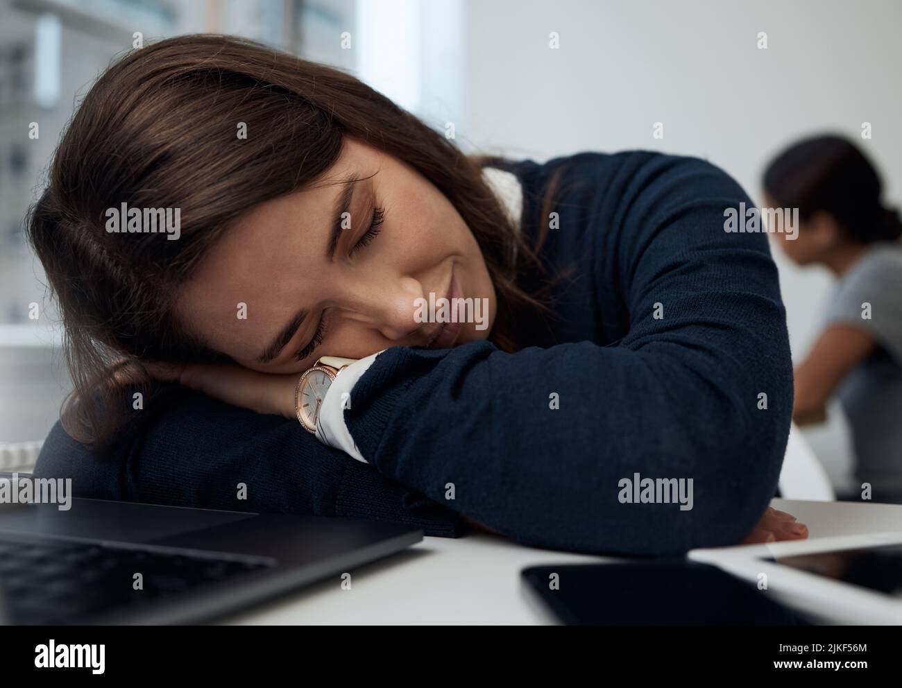 Office nap hi-res stock photography and images - Alamy