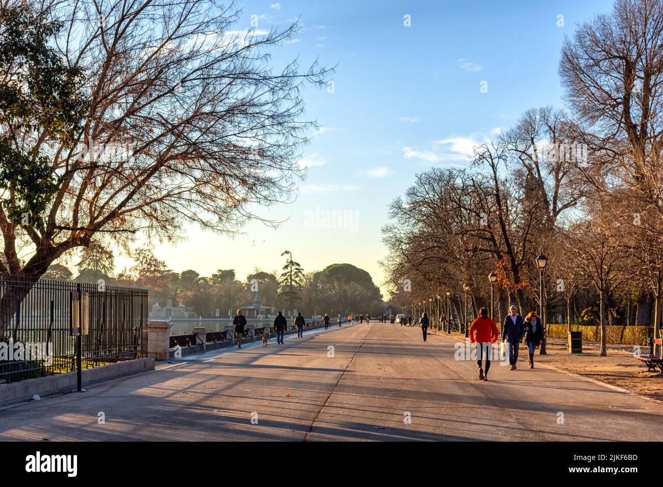 Retiro Park, Parque del Buen Retiro, Madrid, España Stock Photo - Alamy