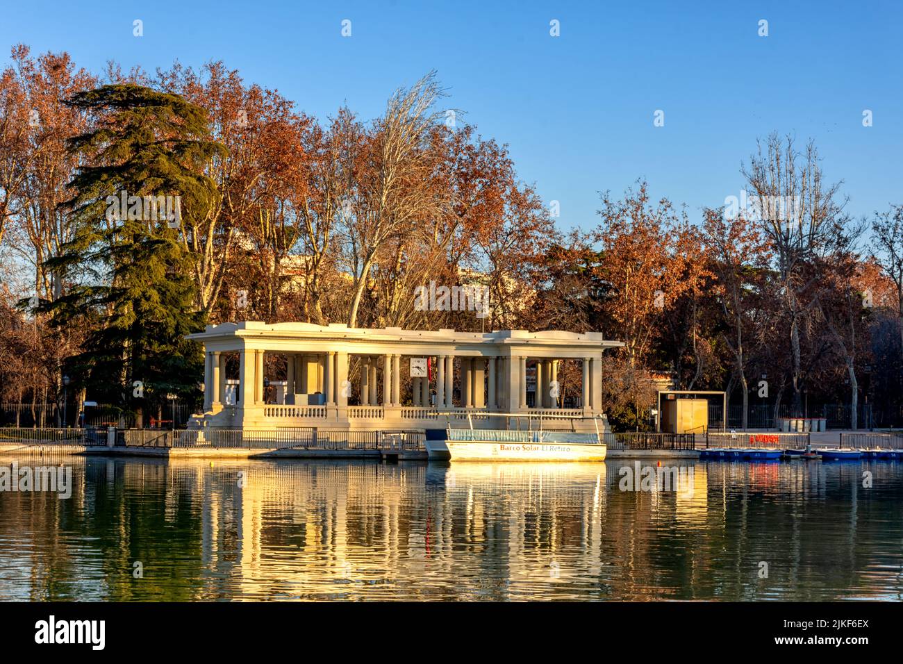 Retiro Park, Parque del Buen Retiro, Madrid, España Stock Photo - Alamy