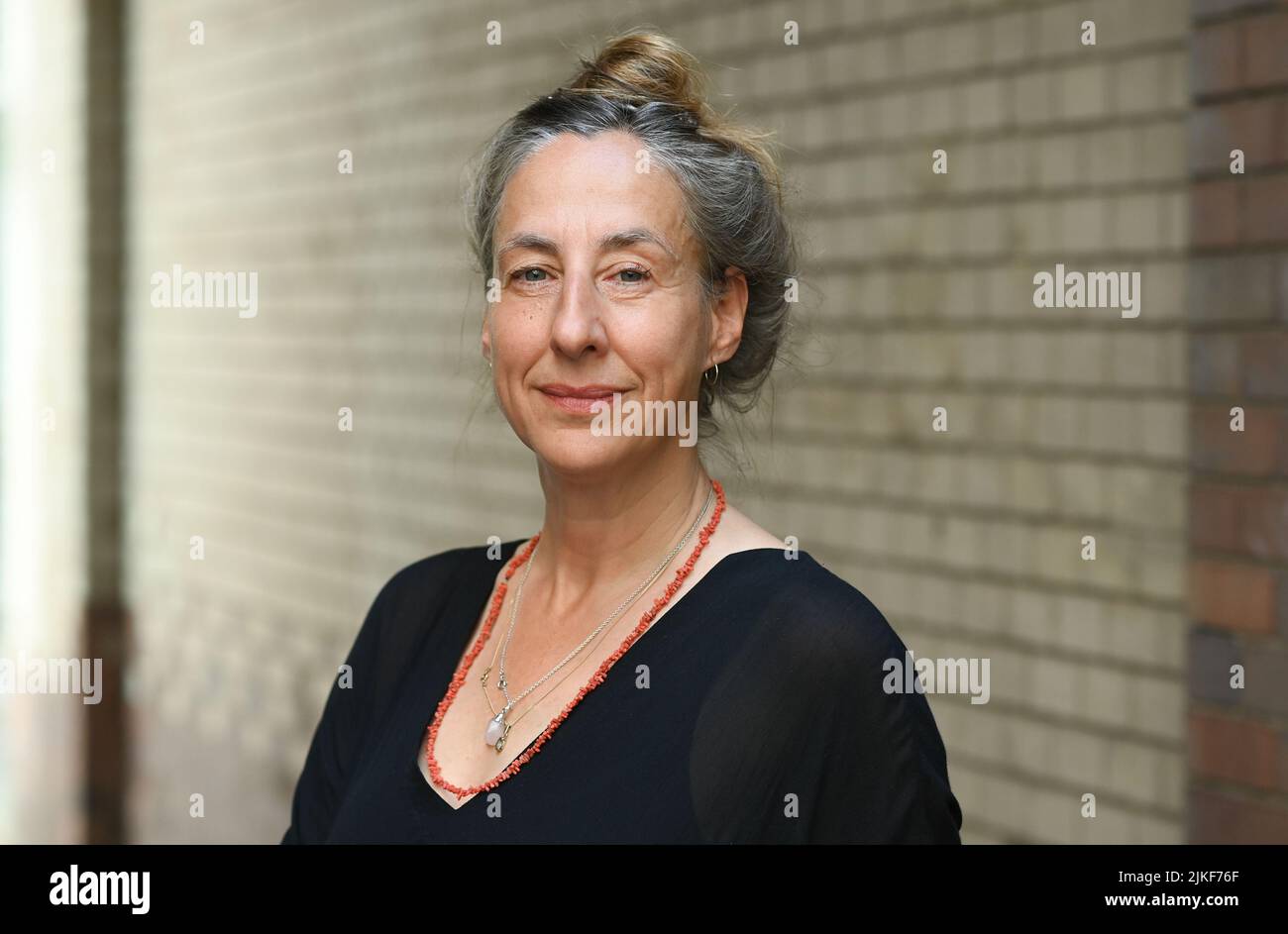 Judith stands hi-res stock photography and images - Alamy