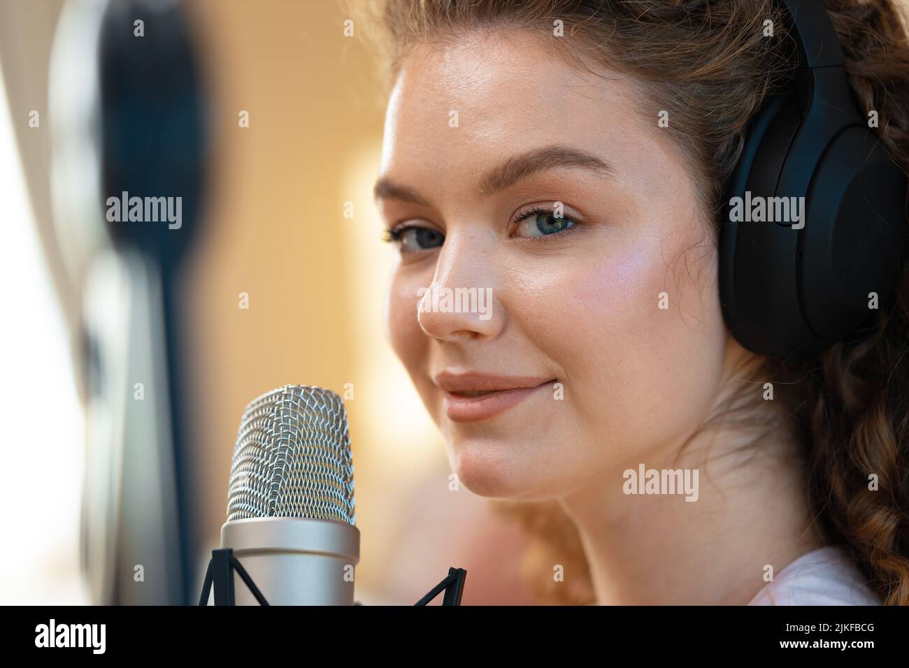 Female radio dj in recording hi-res stock photography and images - Alamy