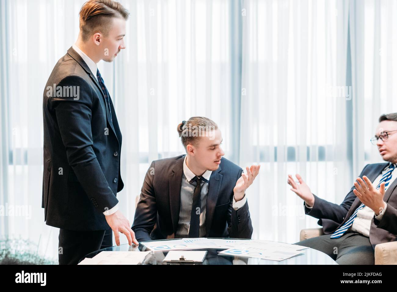 business meeting troubleshooting communication Stock Photo - Alamy