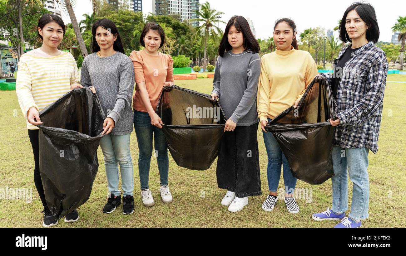 Plastics garbage hi-res stock photography and images - Alamy