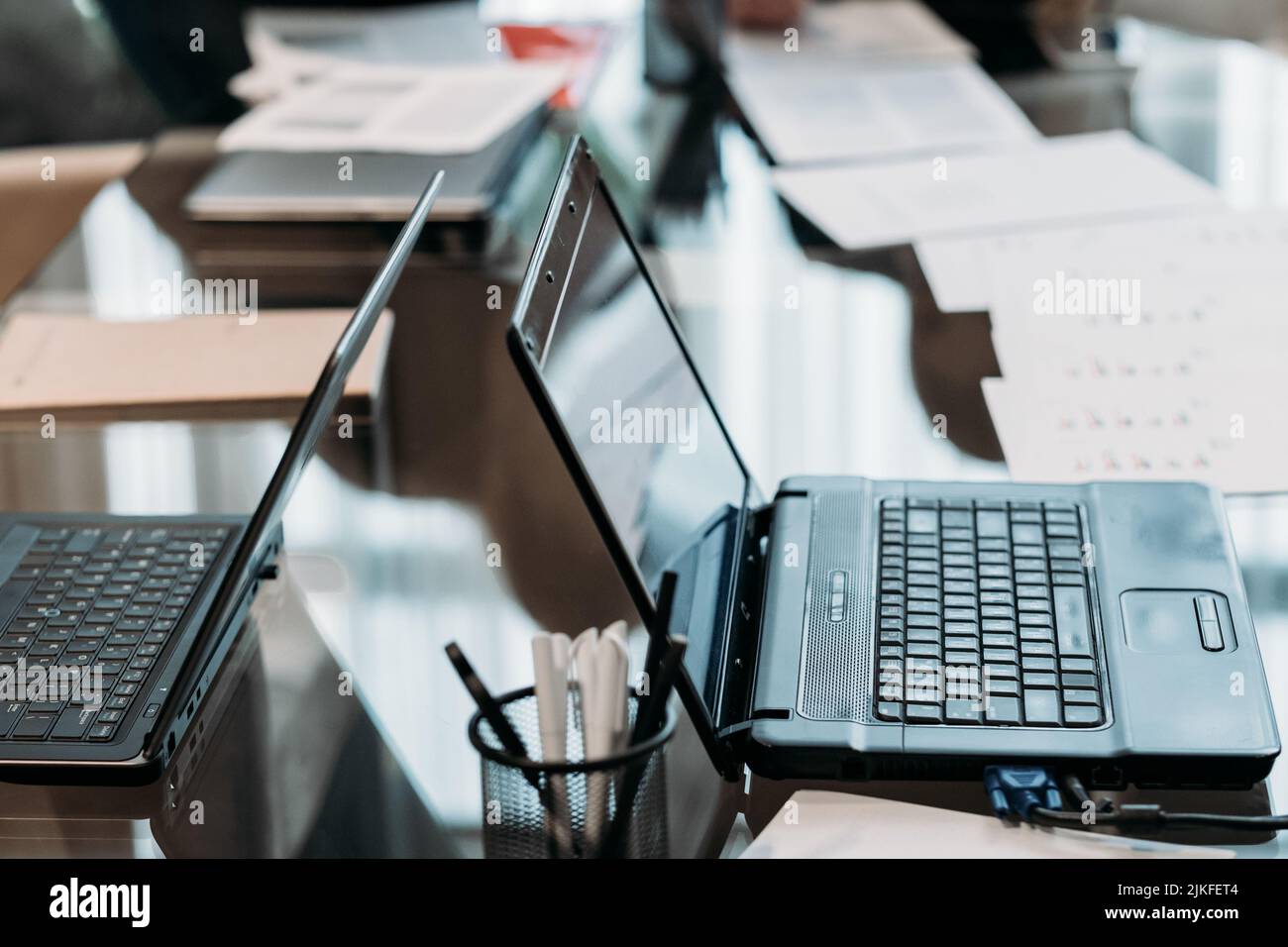 Workplace statistics hi-res stock photography and images - Alamy