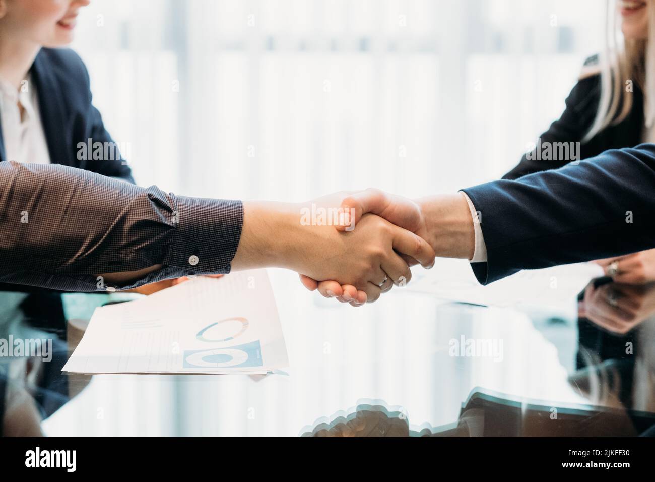 close seal deal business partner shaking hands Stock Photo - Alamy
