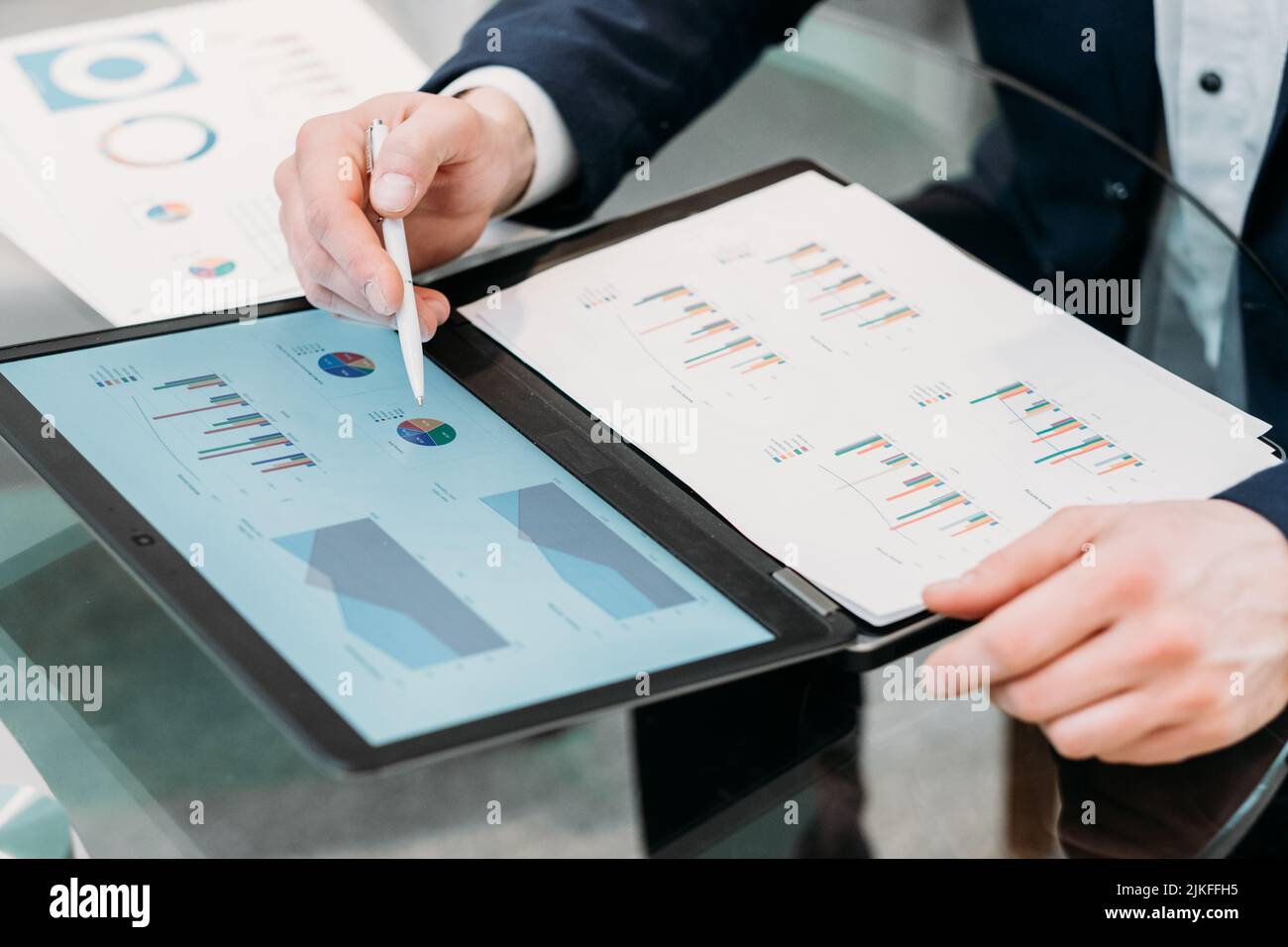 Analyst information hi-res stock photography and images - Alamy