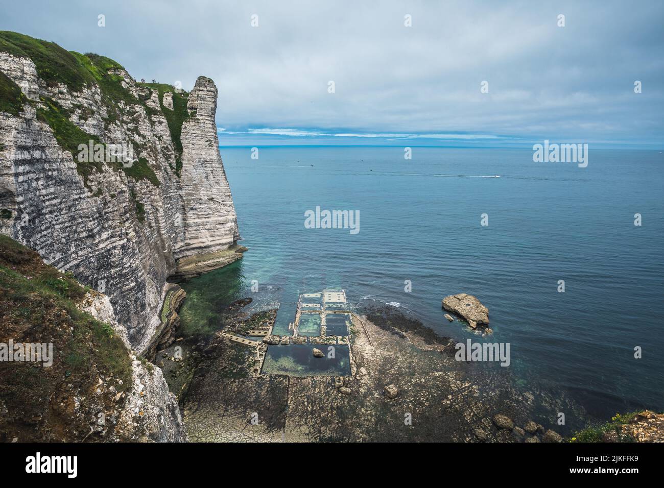 Structures under the sea on the north coast in Etretat France Stock ...