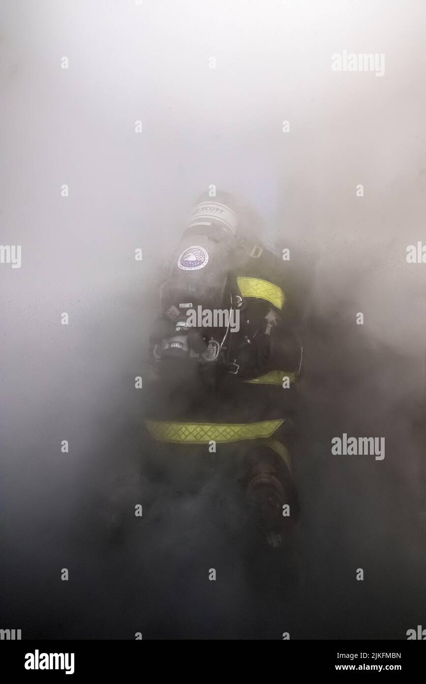 Rapid intervention team hi-res stock photography and images - Alamy