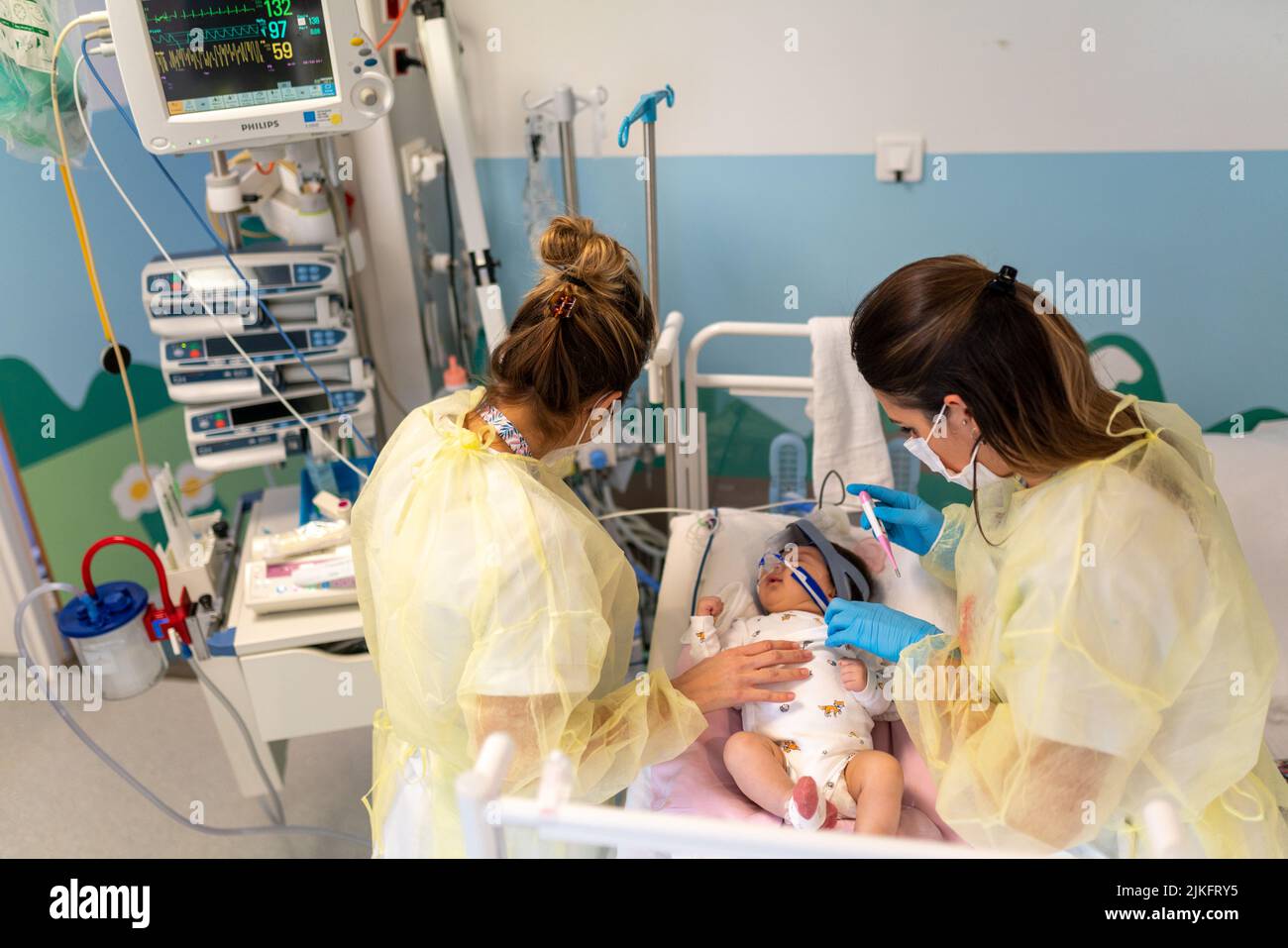 Bronchiolitis epidemic in a hospital pediatric ward Stock Photo - Alamy