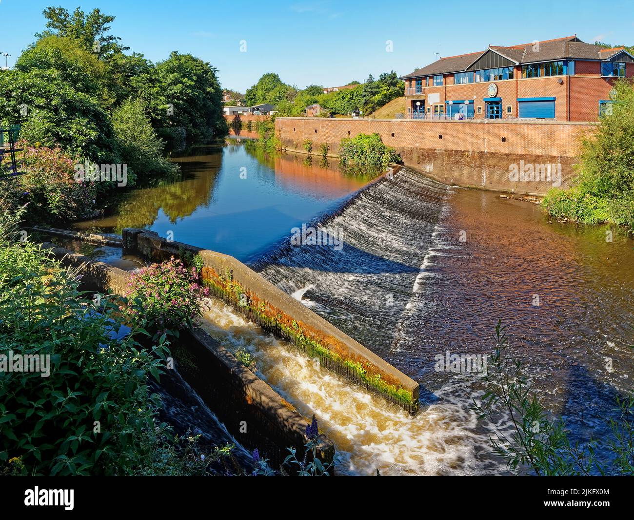 UK, South Yorkshire, Sheffield, Meadowhall, River Don and Hadfields ...