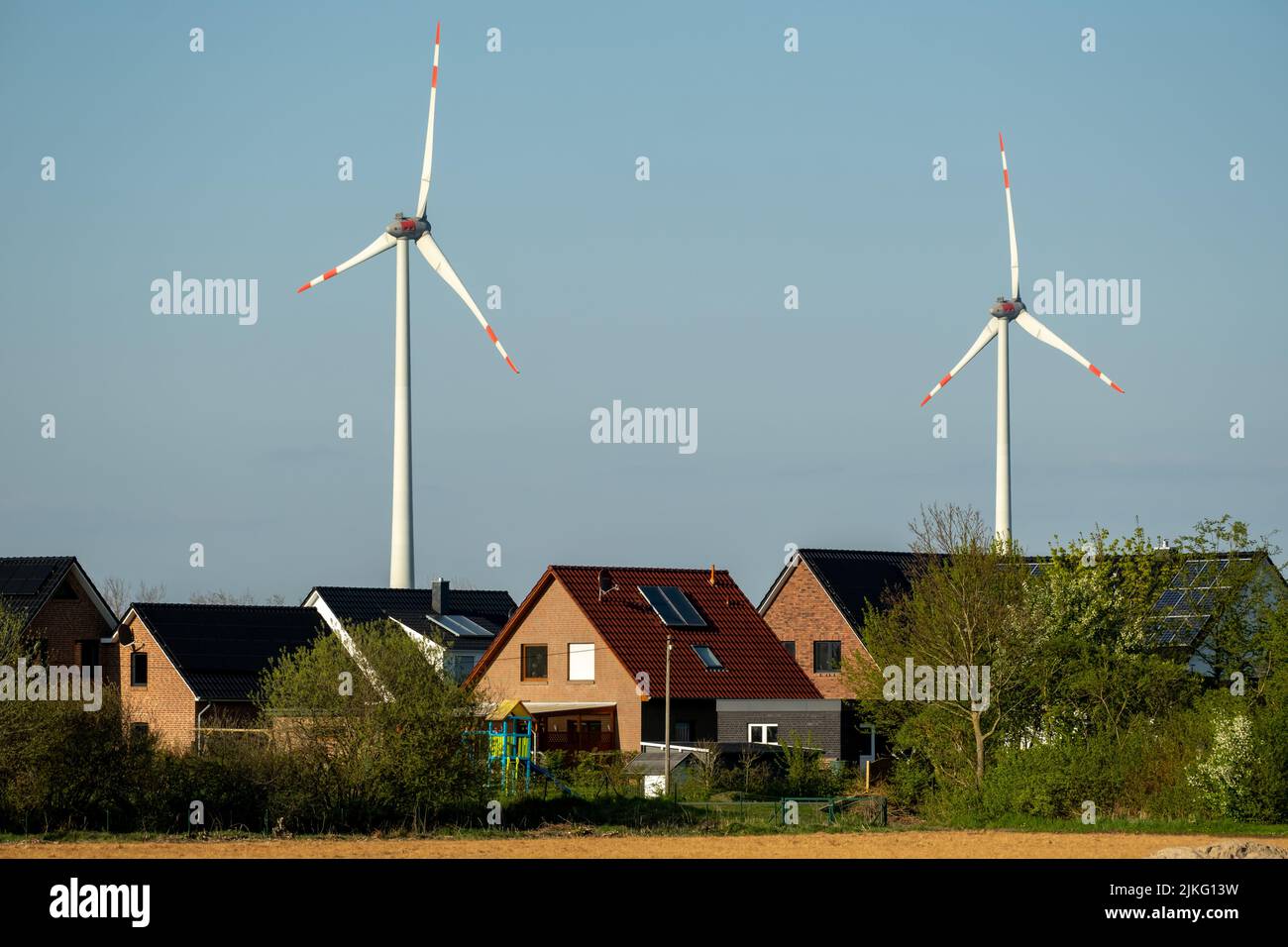 Family houses in the countryside hi-res stock photography and images ...