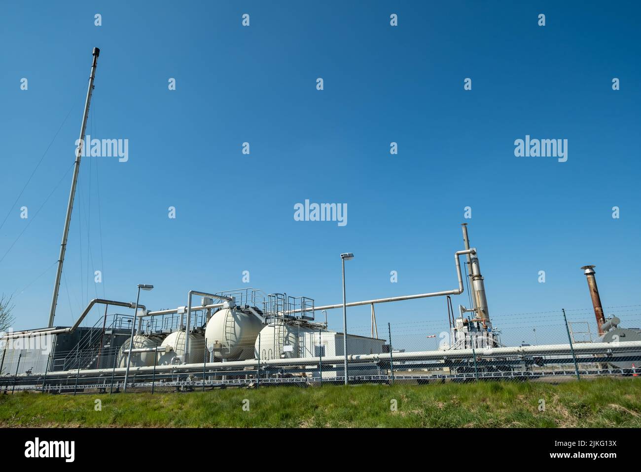 23.04.2022, Germany, Lower Saxony, Staffhorst - Wintershall Dea ...