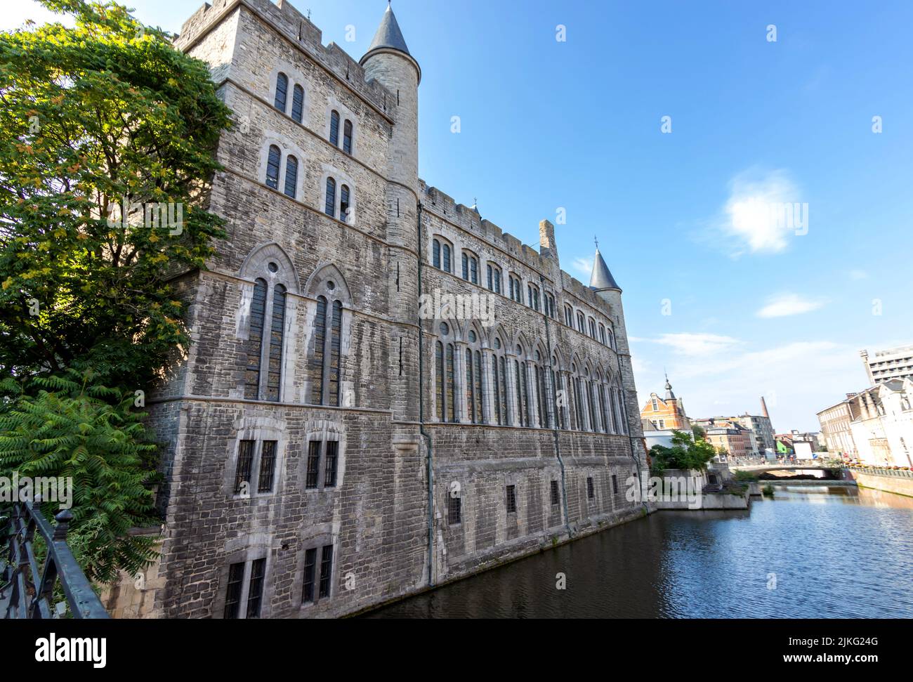 The Geeraard de Duivelsteen ("Geeraard the Devil Castle"), a 13th ...