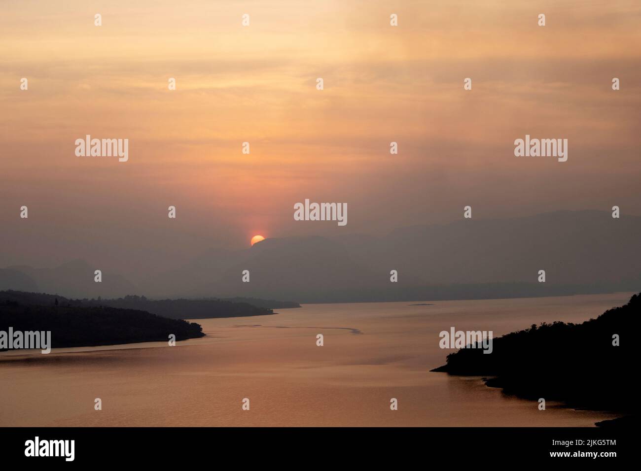 Mula River View Point at sunset, Zen Spring Resort, At Post Valne ...