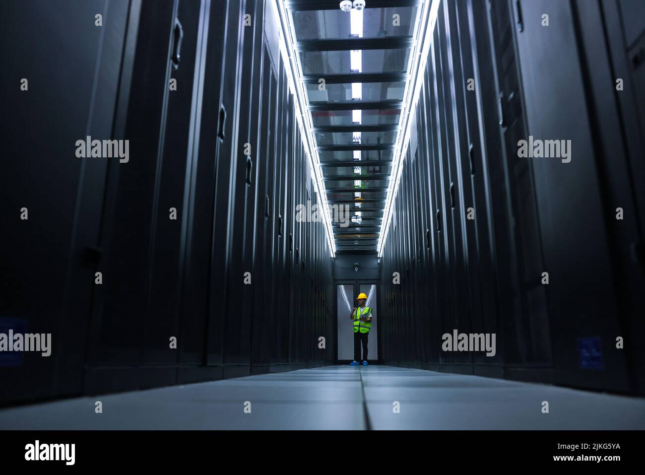 China mobile data center hi-res stock photography and images - Alamy