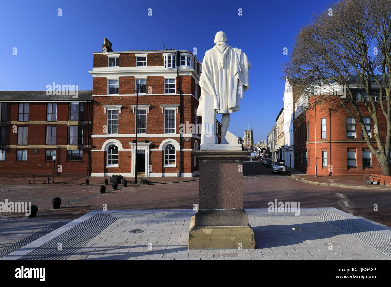 Statues in hull hi-res stock photography and images - Alamy