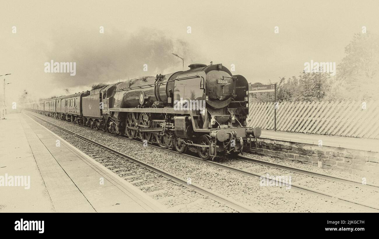 Long preston station steam movement hi-res stock photography and images ...