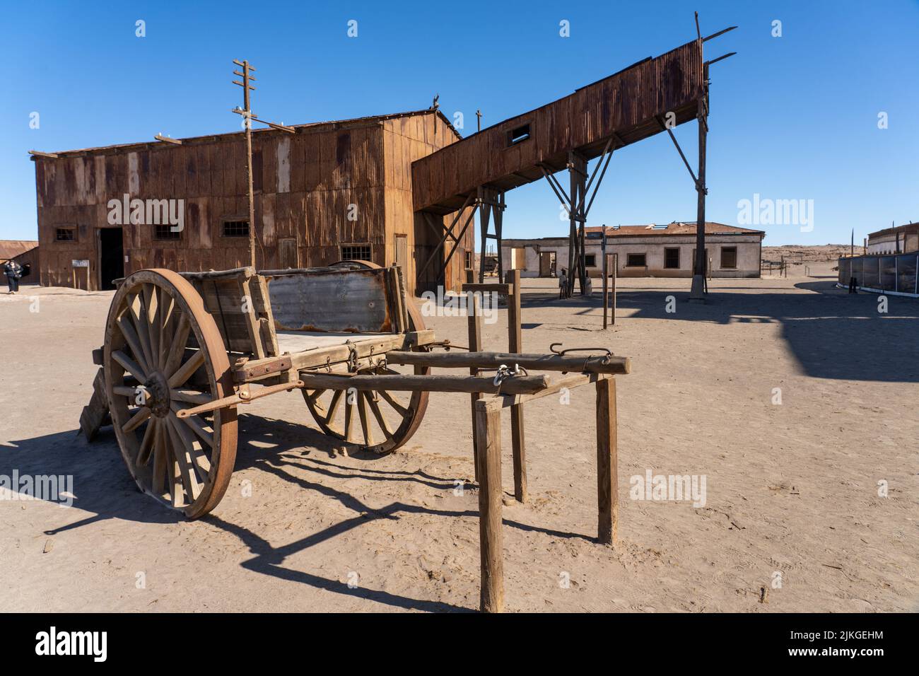 A cart used for hauling caliche rocks to the saltpeter processing plant ...