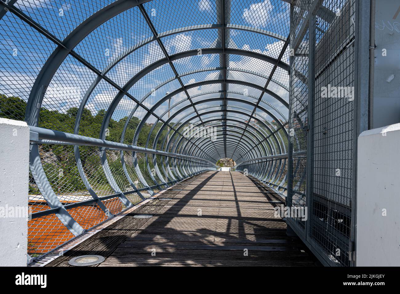 Separate pedestrian walkway hi-res stock photography and images - Alamy