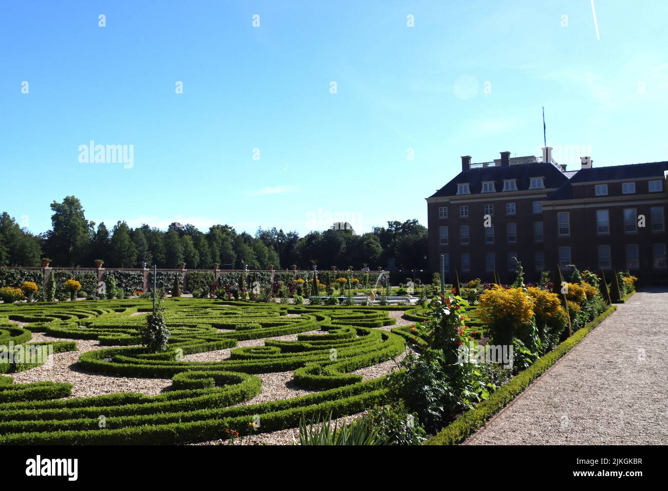 The gardens of The Loo Palace in Apeldoorn Stock Photo - Alamy