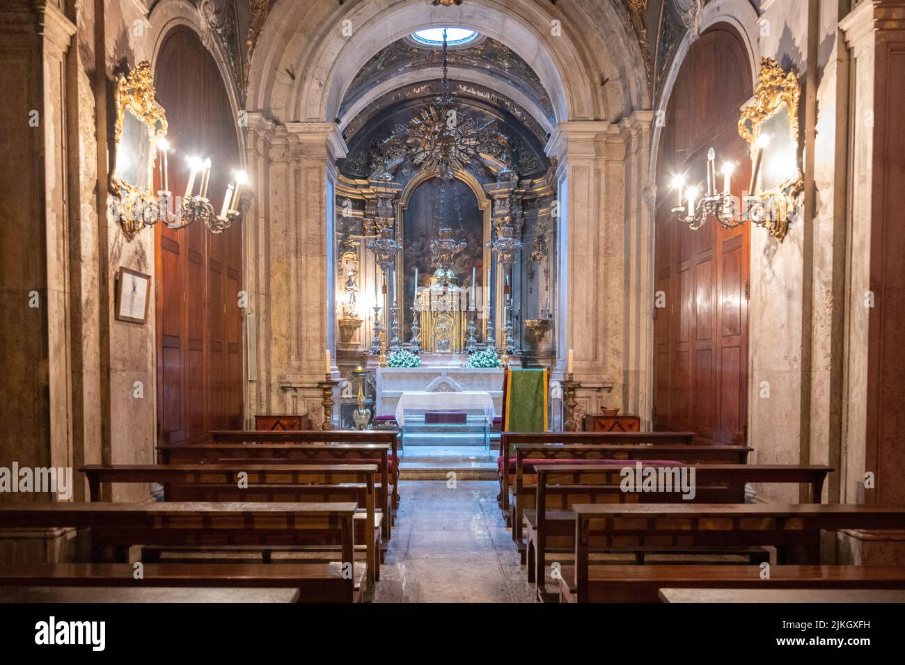 The empty Lisbon Cathedral interior in Portugal Stock Photo - Alamy