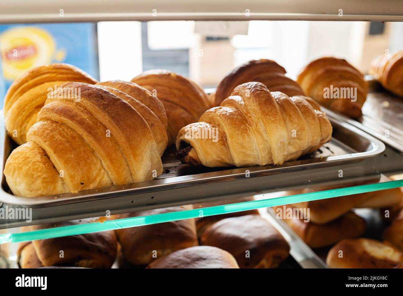 Crunchy pastry hi-res stock photography and images - Alamy