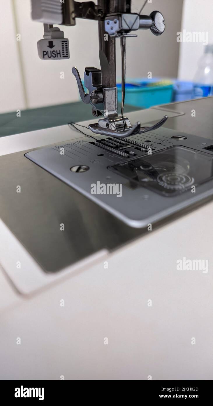 Shot sewing machine hi-res stock photography and images - Alamy