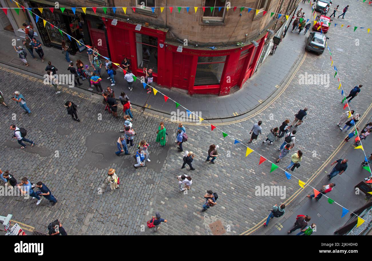 High Street, Royal Mile, Edinburgh, Scotland, UK. 2nd August 2022. Hot ...