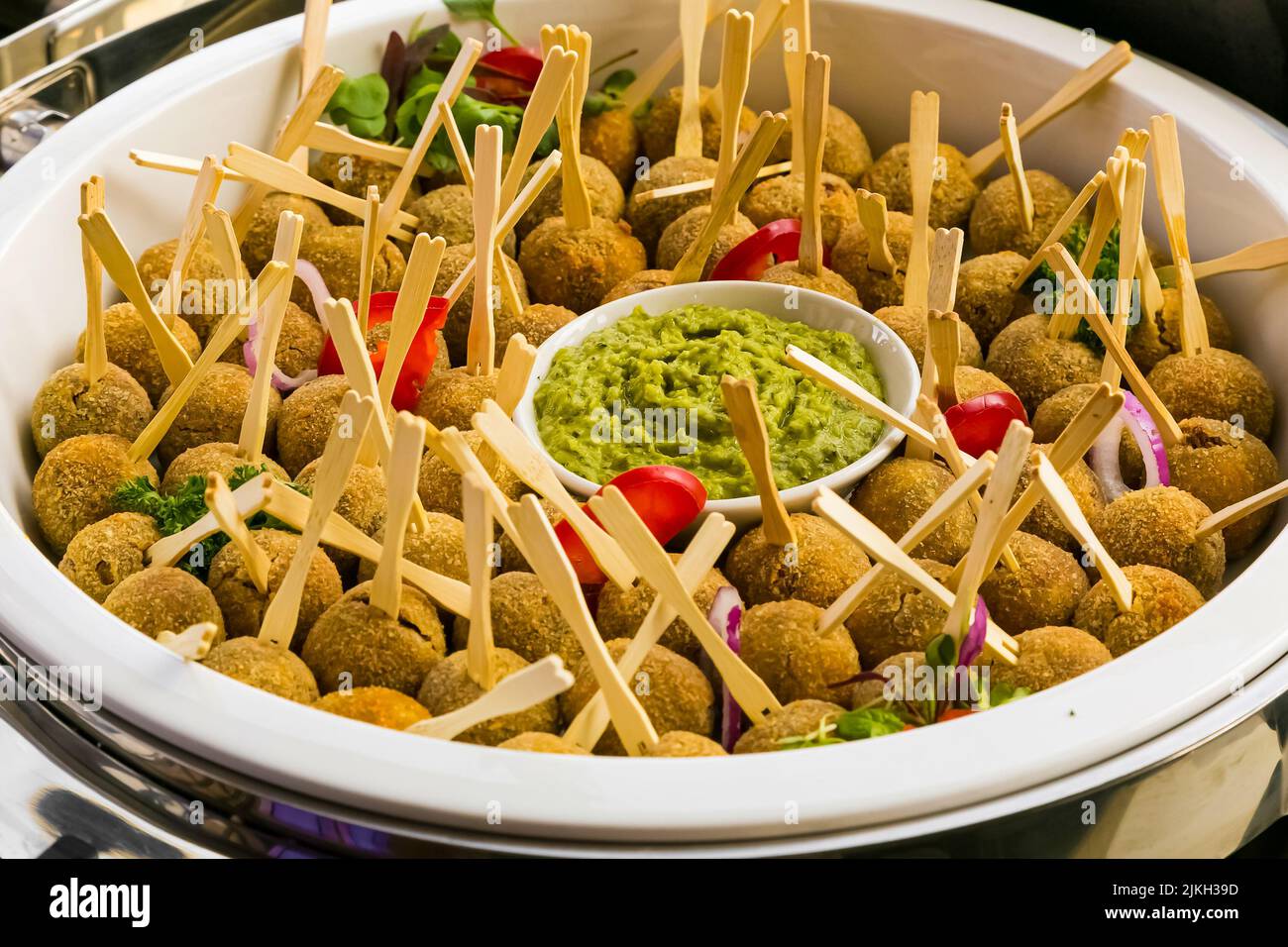 Falafel sauce hi-res stock photography and images - Alamy