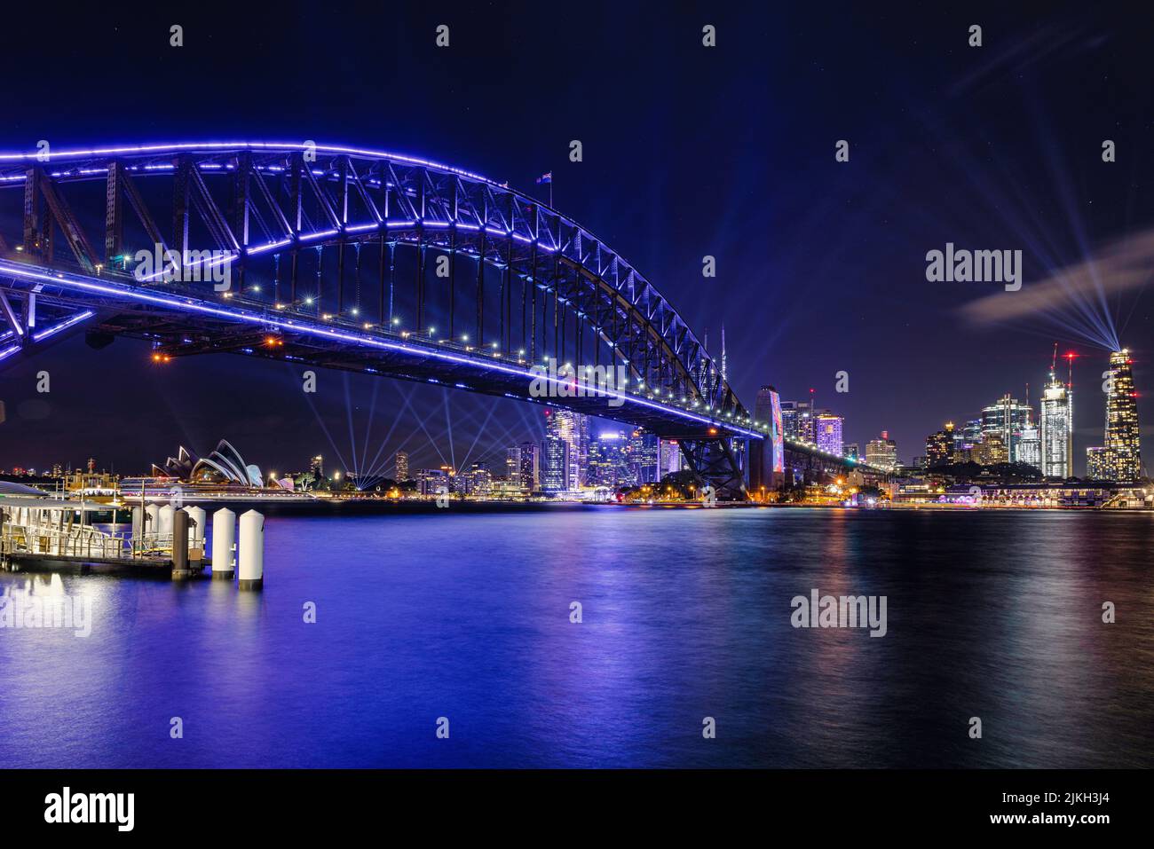 Lighted arch bridge hi-res stock photography and images - Alamy