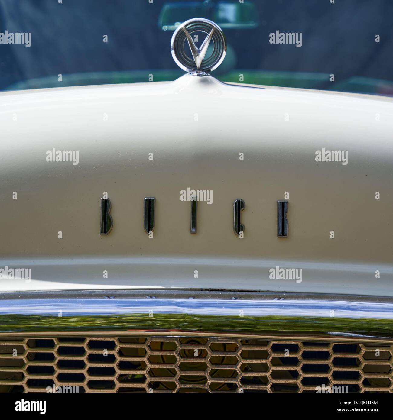 Buick lettering on the hood of a classic car of the American General ...