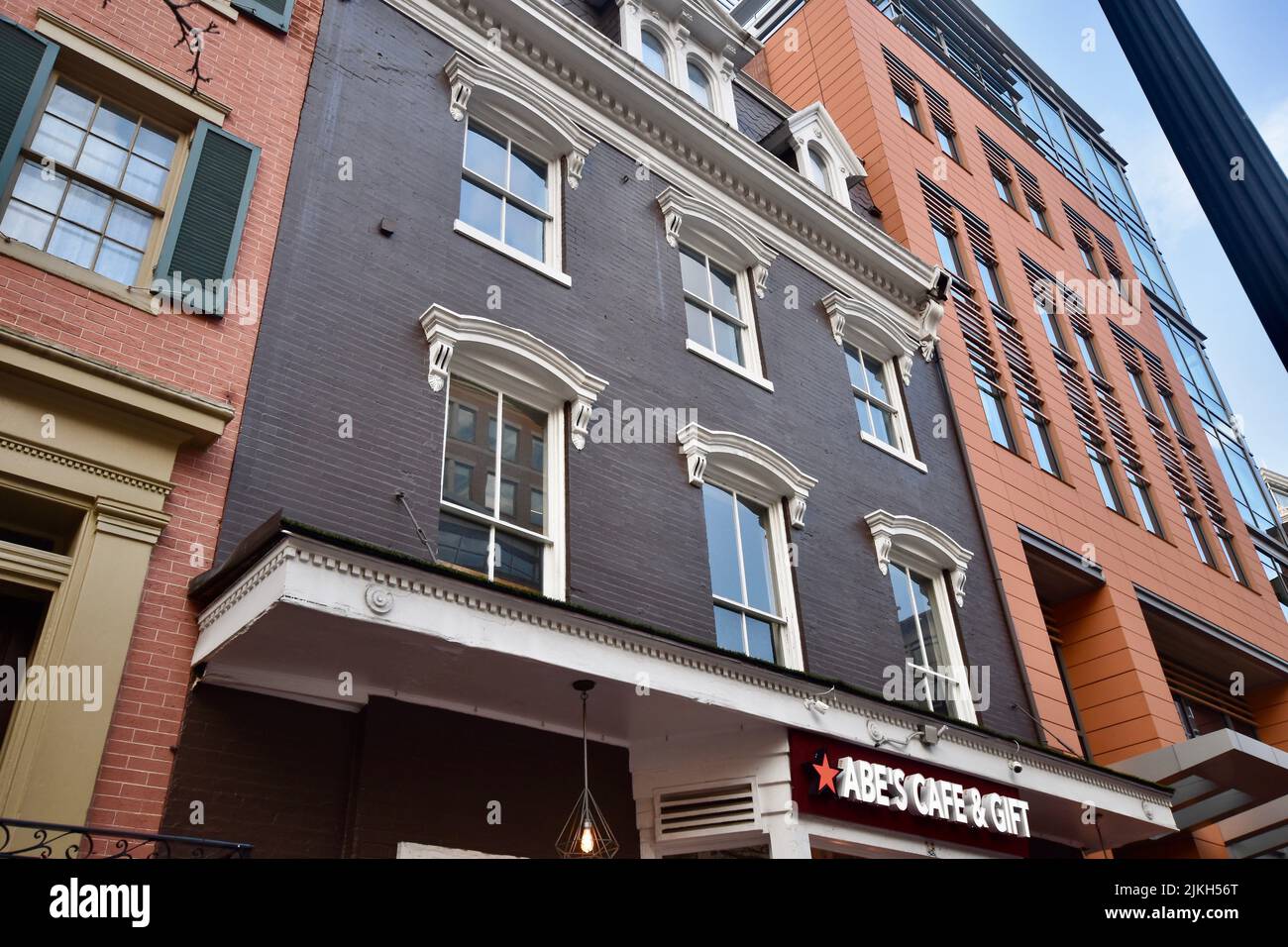 Gaudy building hi-res stock photography and images - Alamy