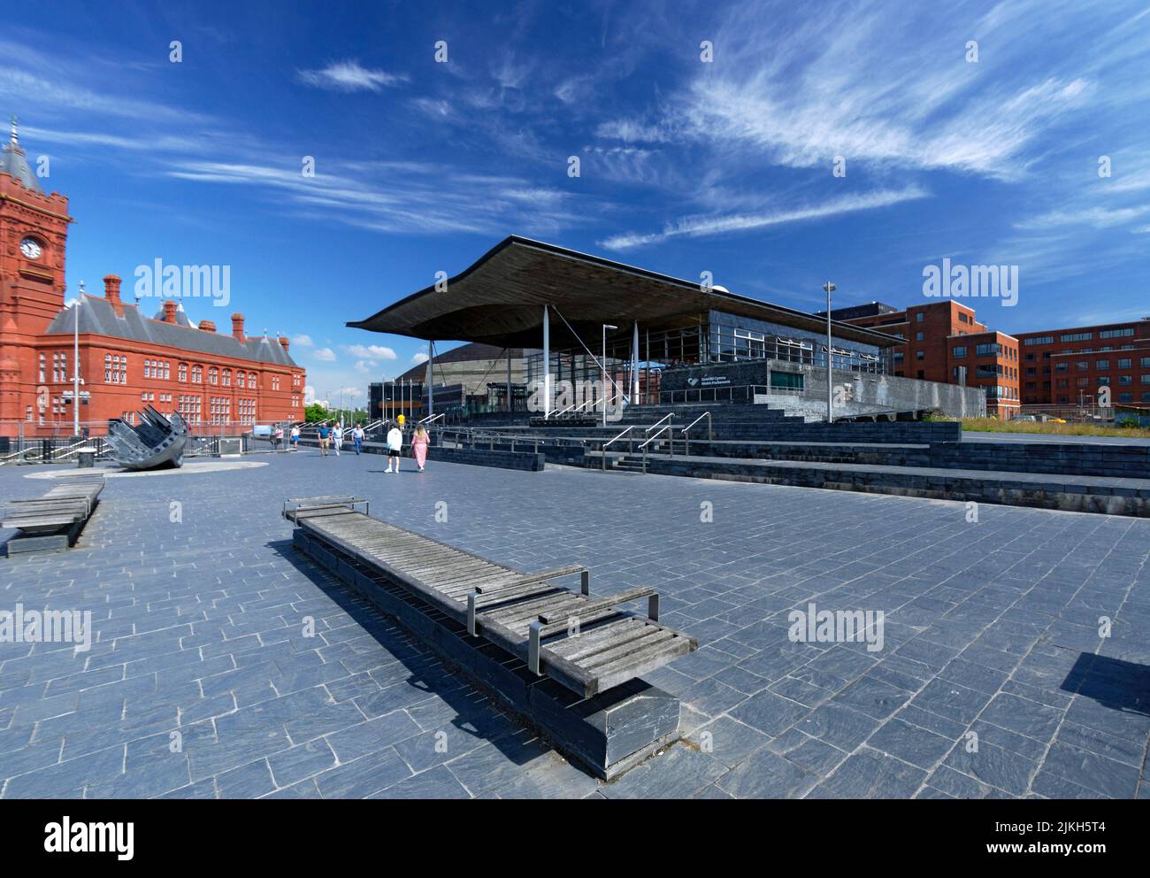 Senedd Building, Cardiff Bay, South Wales Stock Photo - Alamy