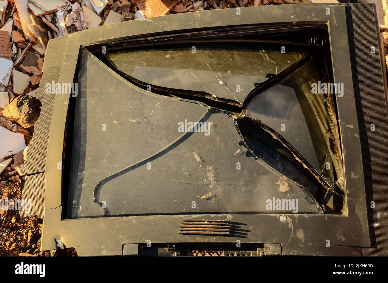 Broken Black Television Abandoned in the Desert Stock Photo - Alamy