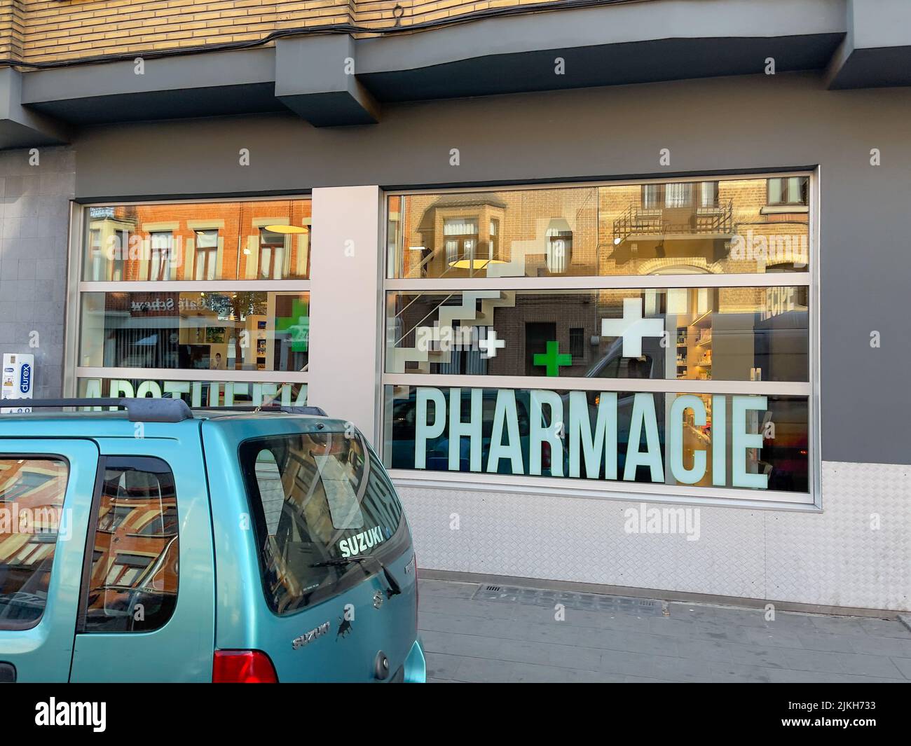 Blinking sign hi-res stock photography and images - Alamy