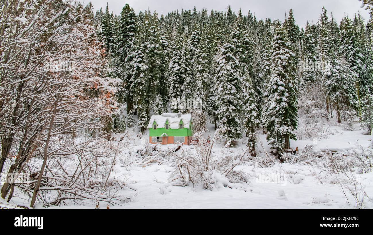 Nevada city california christmas hi-res stock photography and images ...