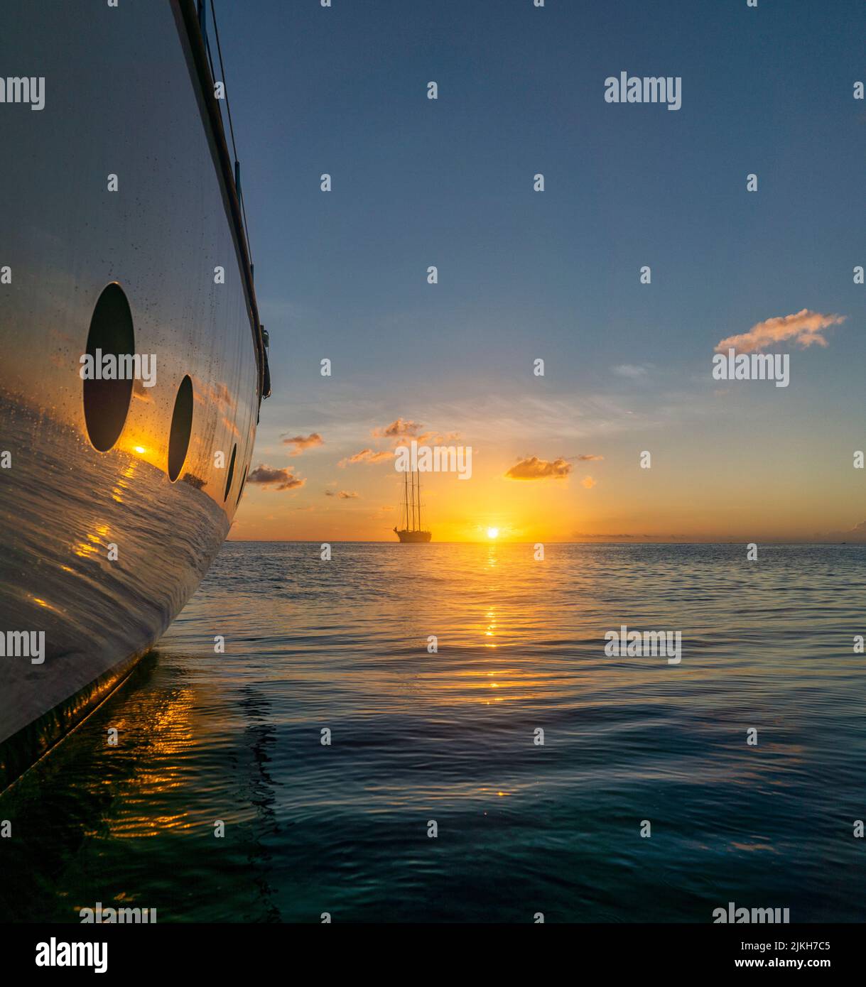 View calm beautiful sea hi-res stock photography and images - Alamy