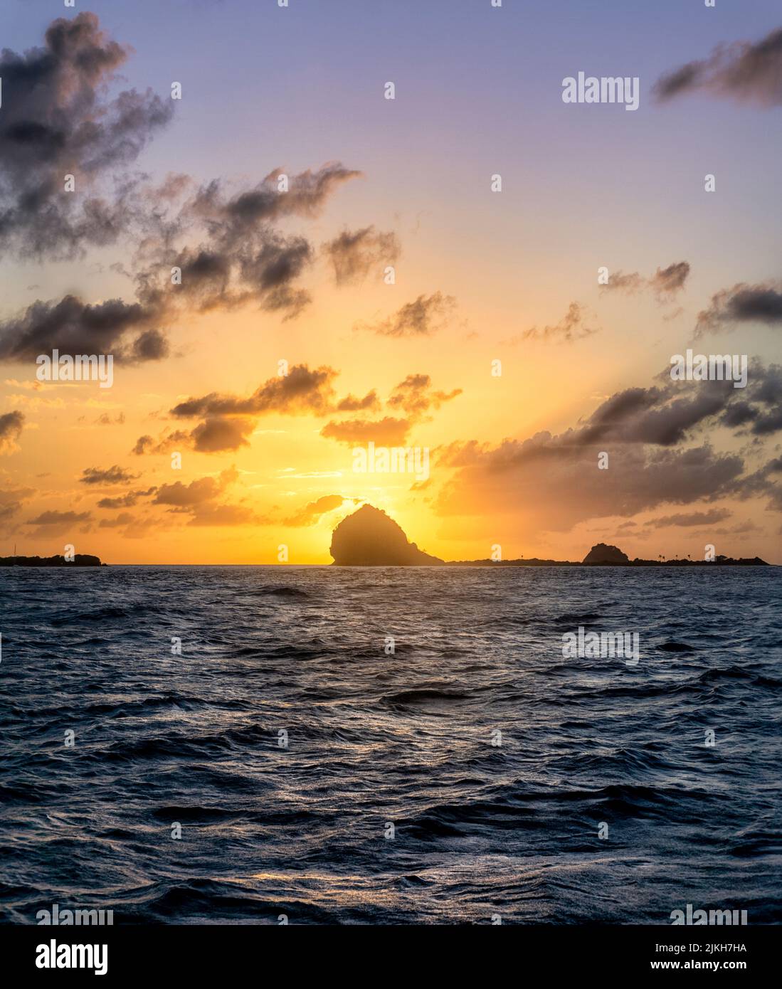 Calm sea with sunset hi-res stock photography and images - Alamy