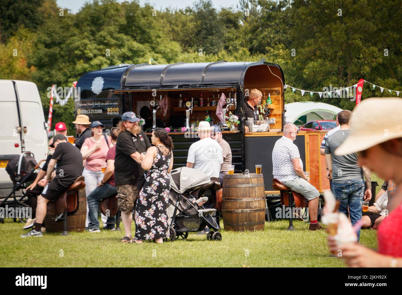 hot fast food stand at weston park classic american car show uk Stock ...