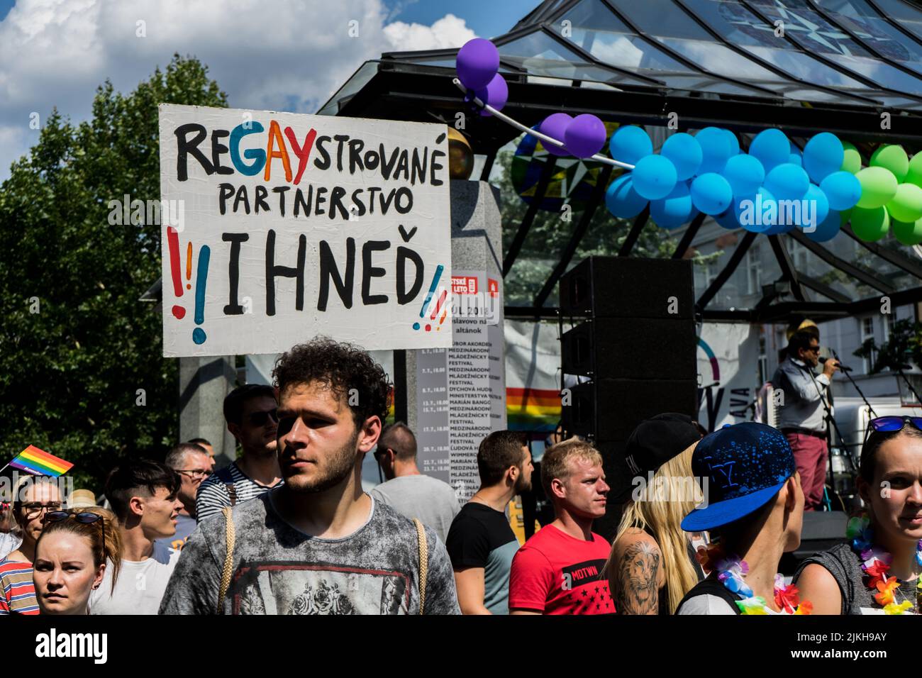 Bisexual symbol hi-res stock photography and images - Alamy