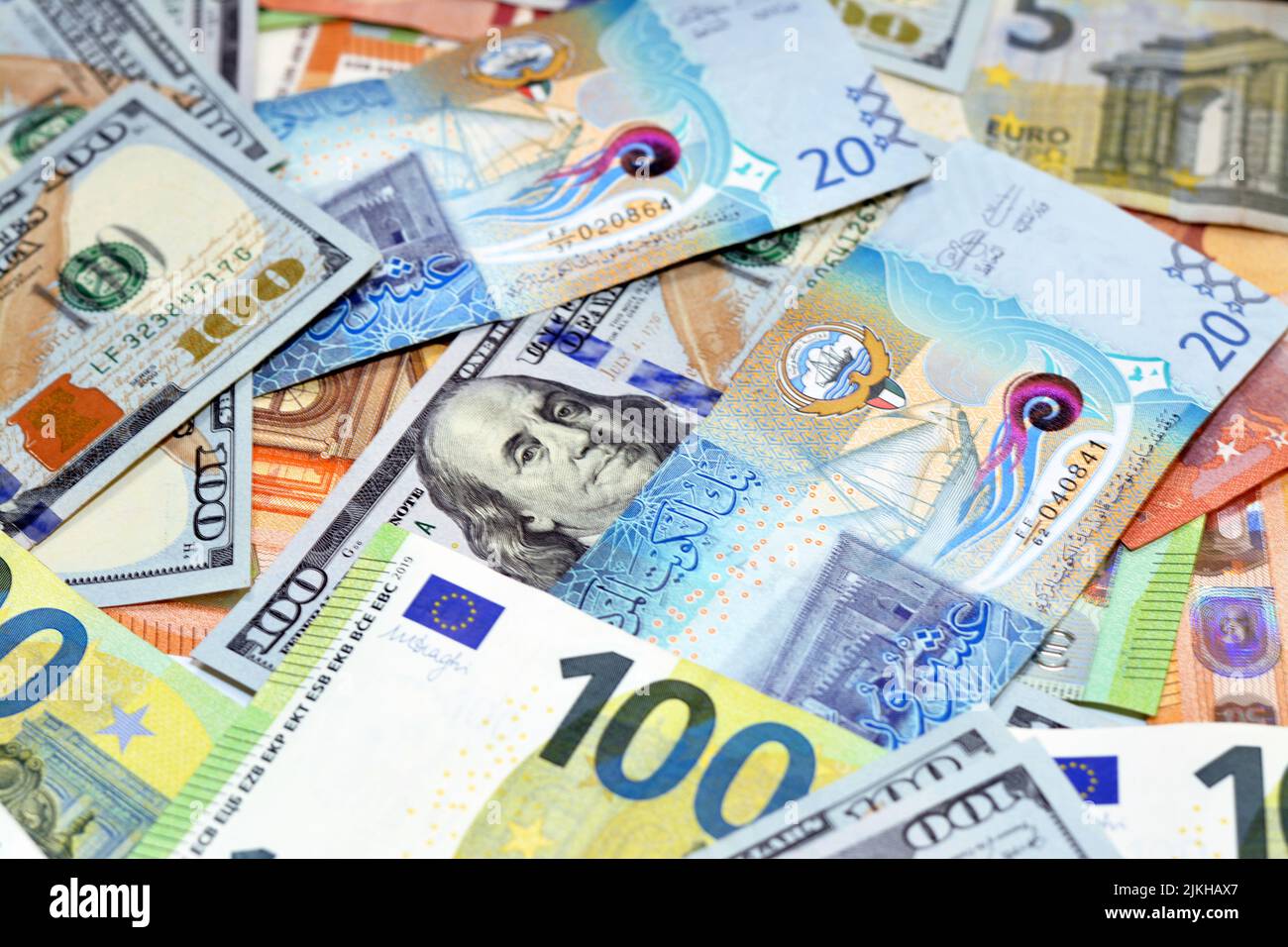 Kuwaiti dinar bank note hi-res stock photography and images - Alamy