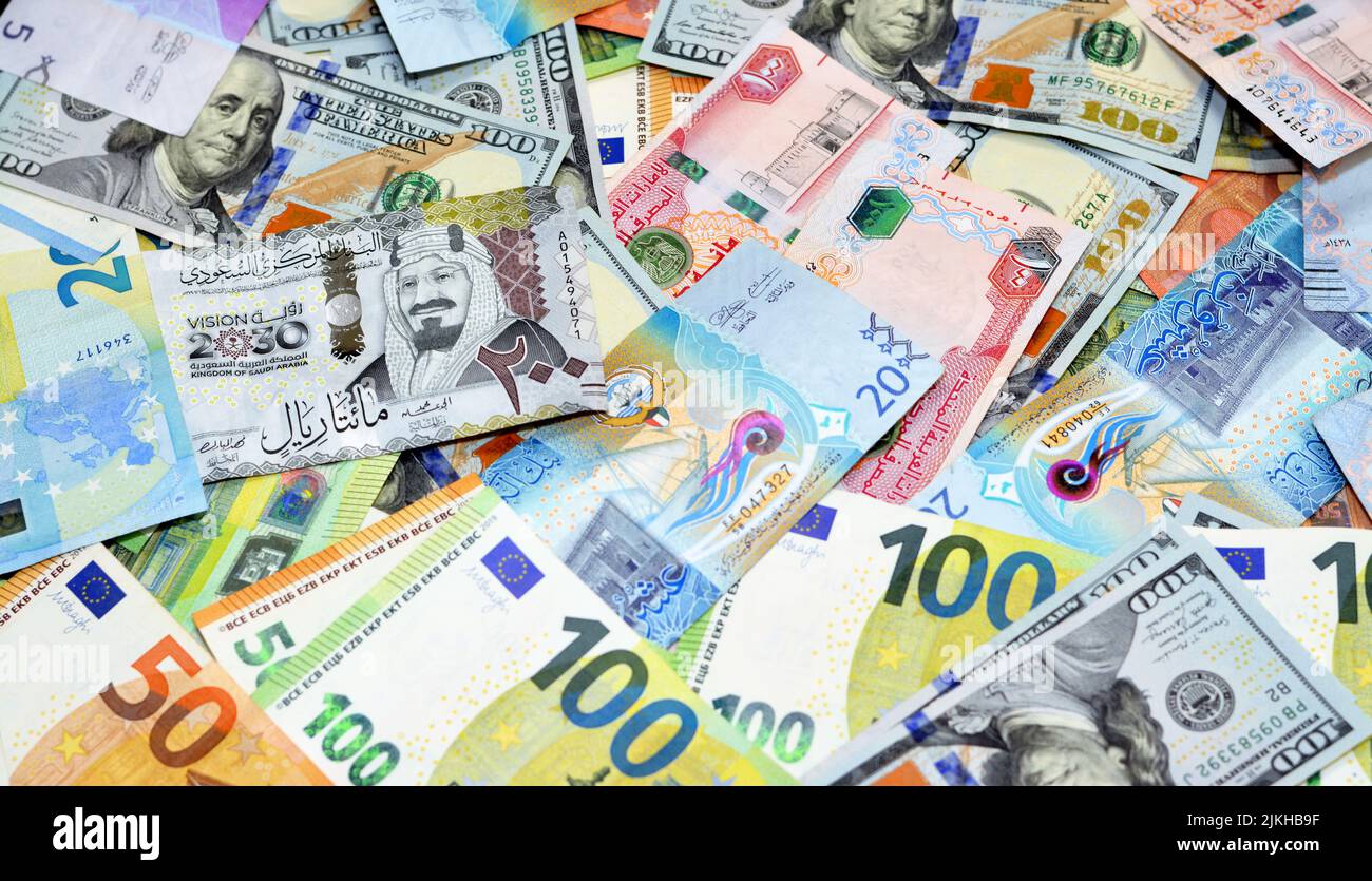 Saudi arabian riyals hi-res stock photography and images - Alamy