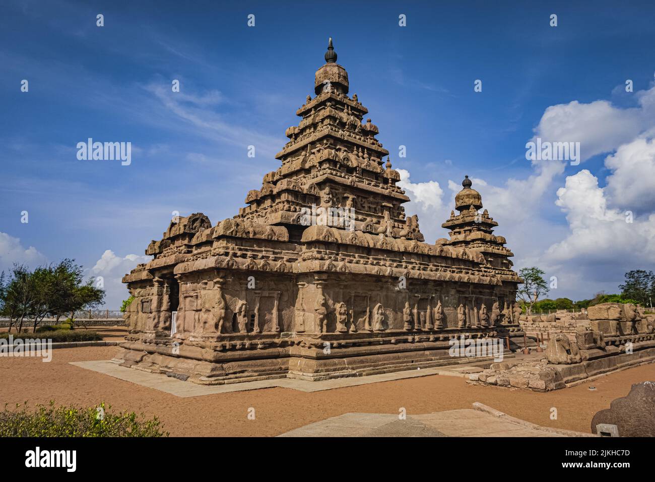 Shore temple built by Pallavas is UNESCOs World Heritage Site located ...