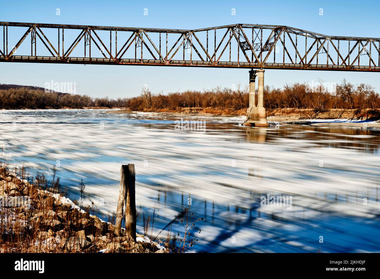 Old bridge over river autumn hi-res stock photography and images - Alamy