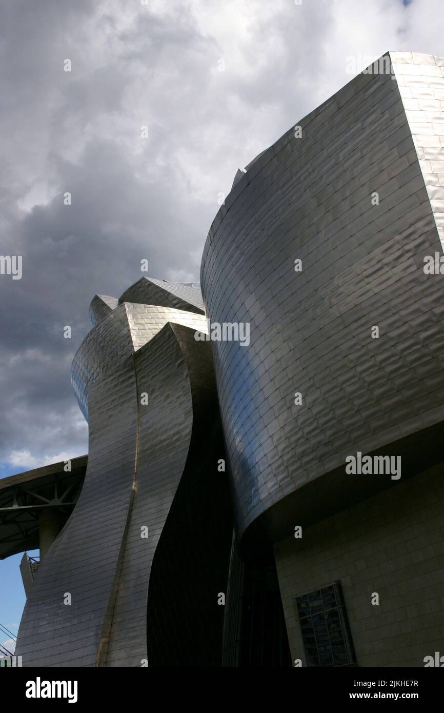 Side view guggenheim museum bilbao hi-res stock photography and images ...