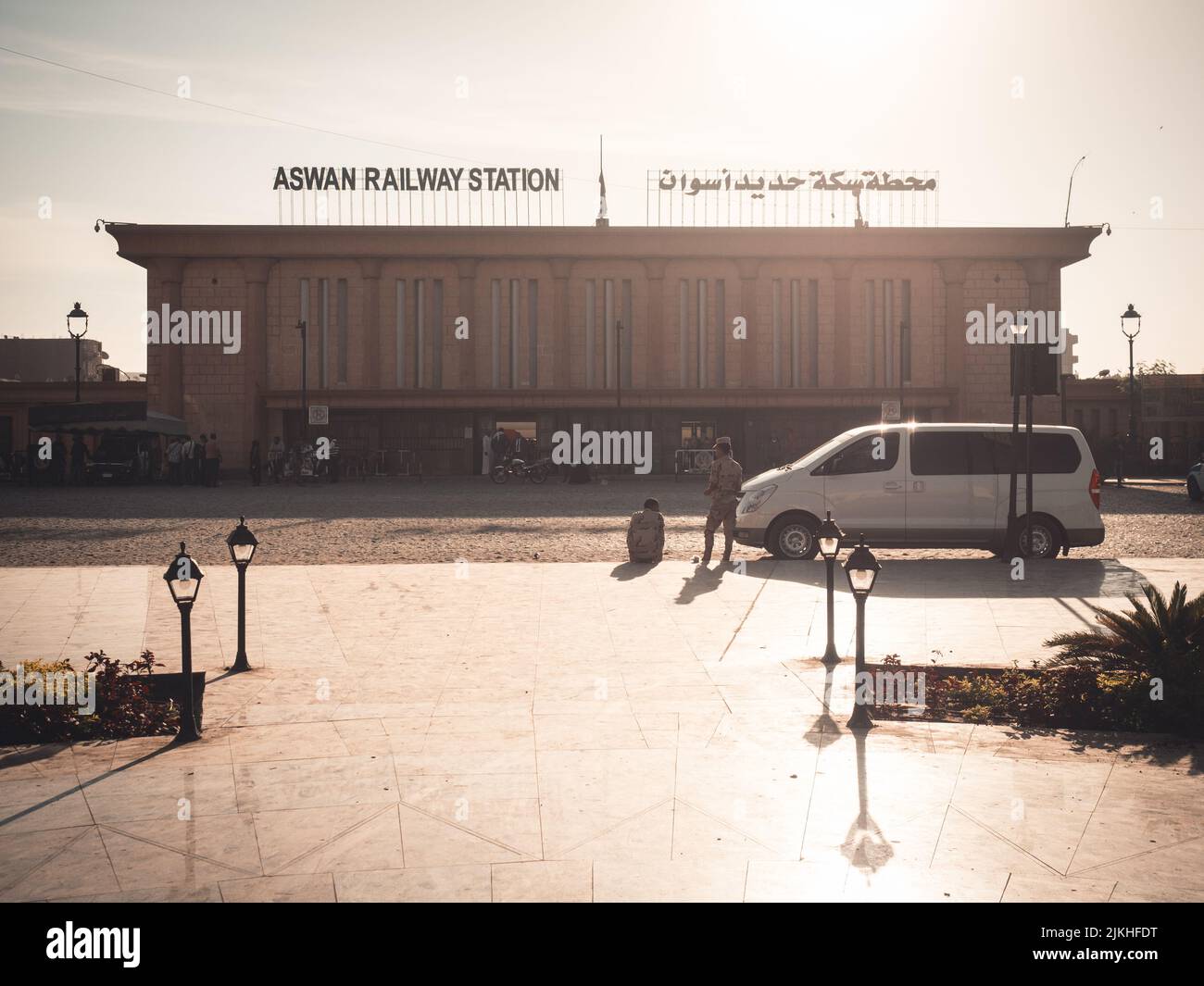 View street scene railway hi-res stock photography and images - Alamy