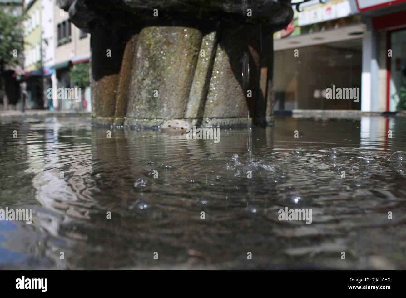 water drops falling out of a fountain Stock Photo - Alamy